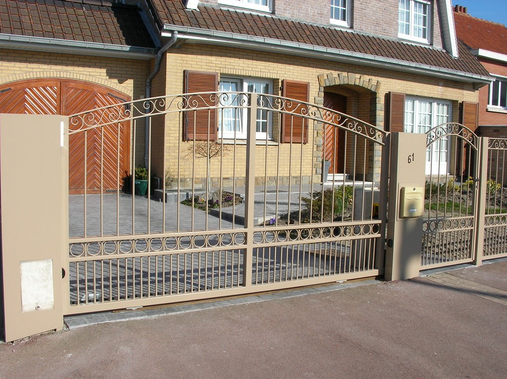 Portails en fer sur mesure dans le Nord Pas de Calais - L'ART DU FER Portails en fer sur mesure dans le Nord Pas de Calais - L'ART DU FER